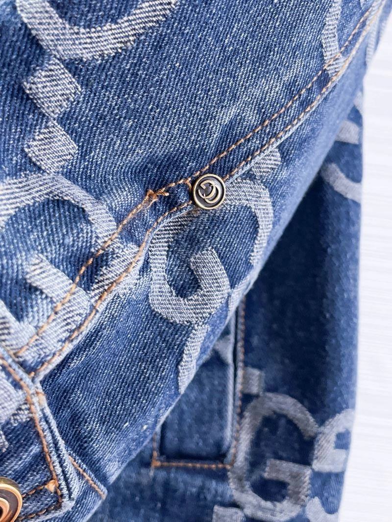 Discounted Gucci Outwear