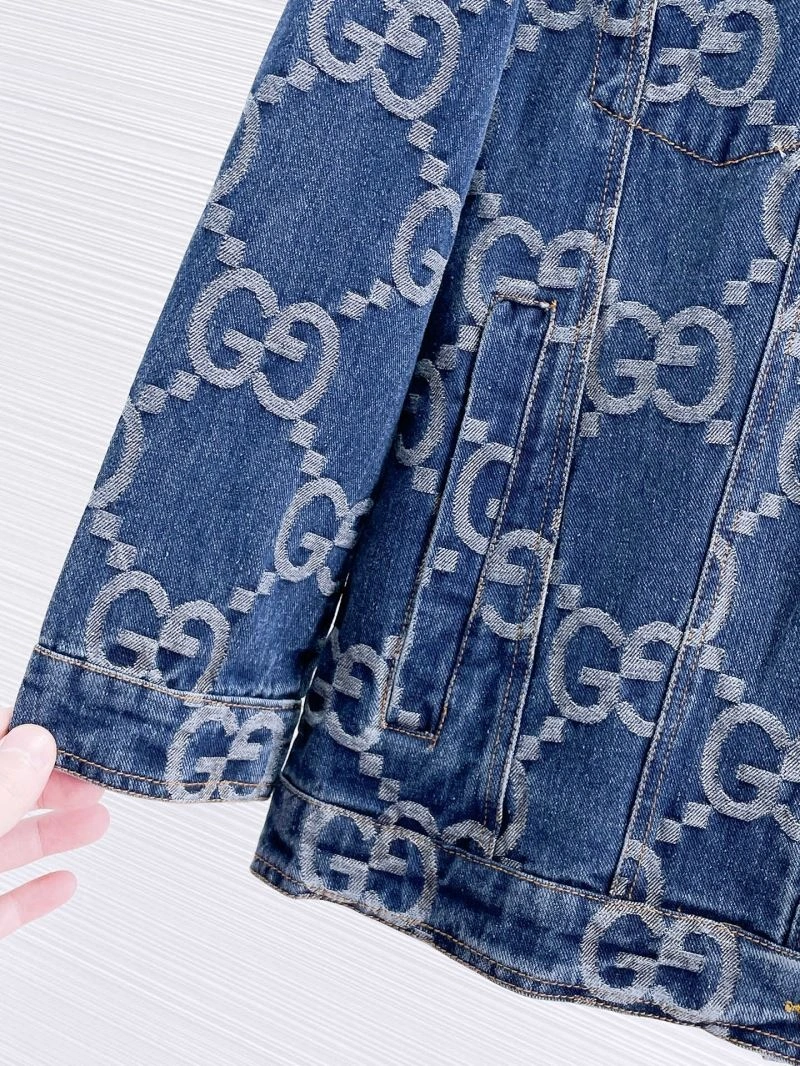 Discounted Gucci Outwear