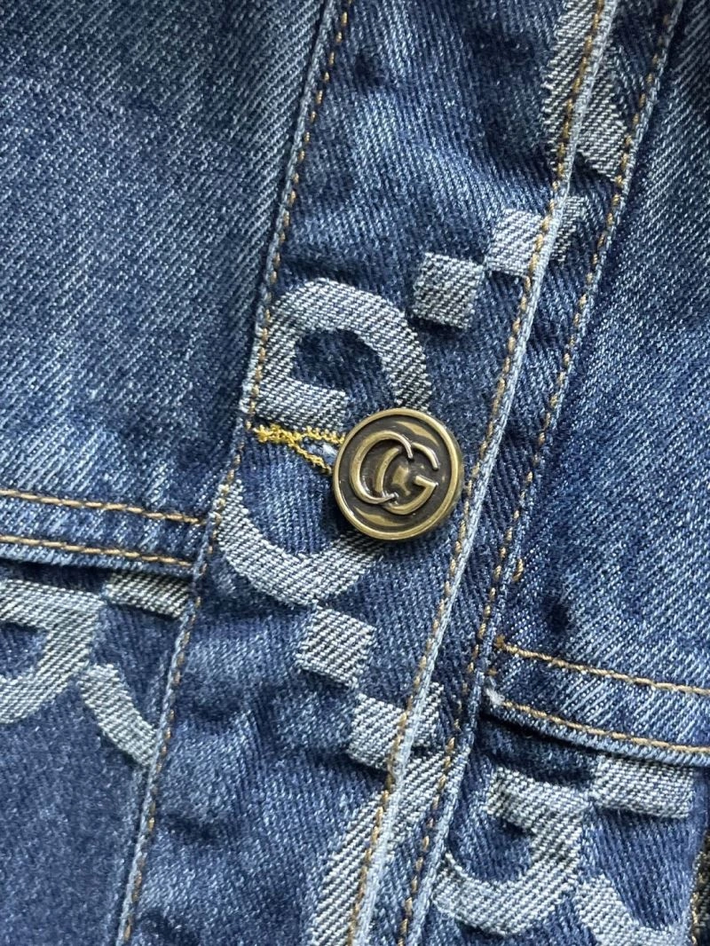 Discounted Gucci Outwear
