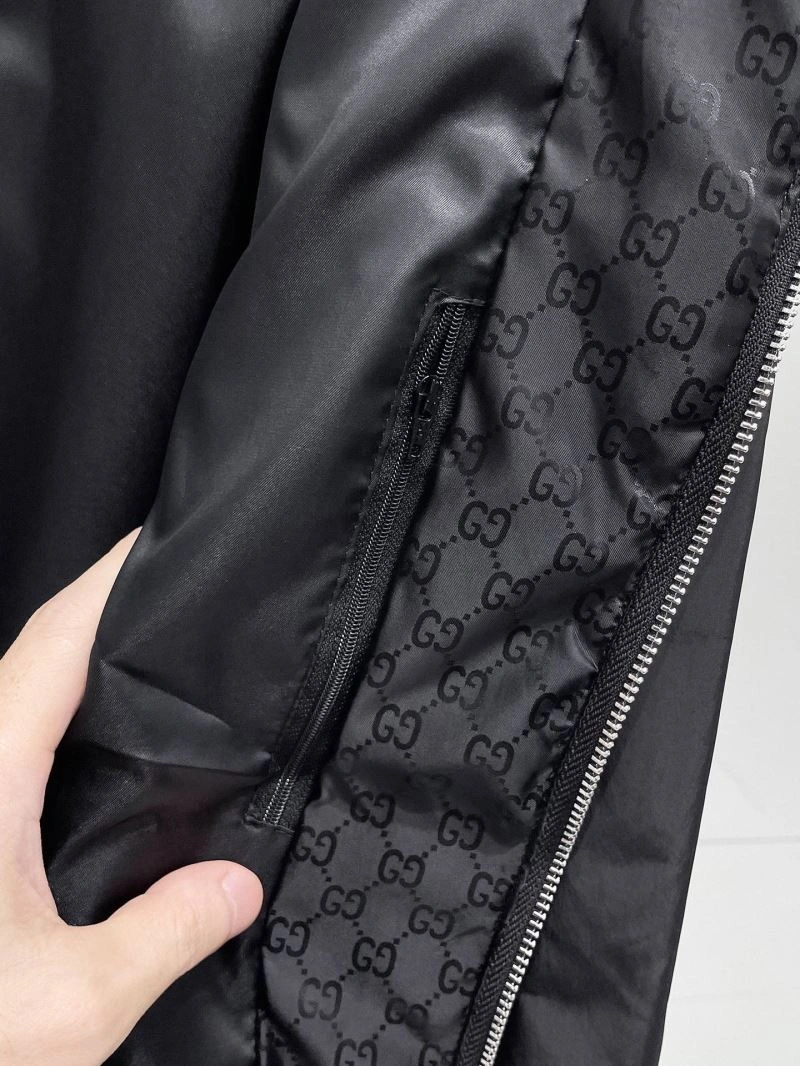 Bargain Gucci Outwear