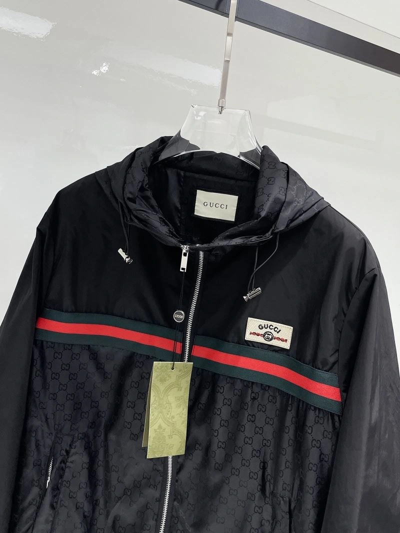Bargain Gucci Outwear