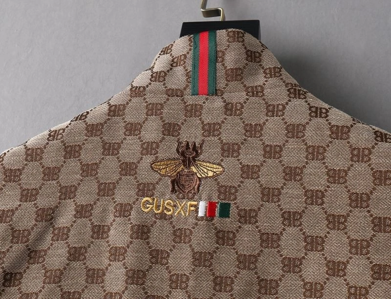Bargain Gucci Outwear