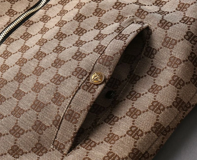 Bargain Gucci Outwear