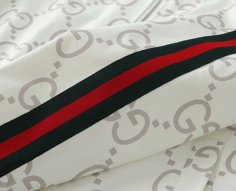 Bargain Gucci Outwear