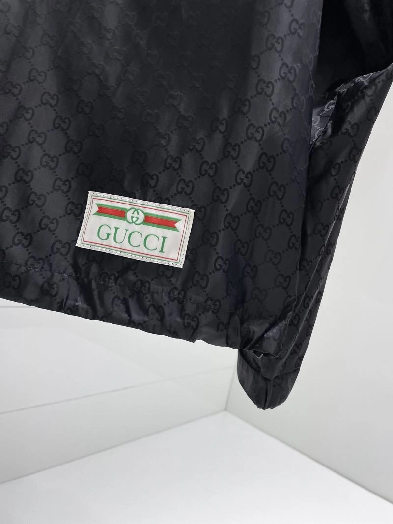Bargain Gucci Outwear