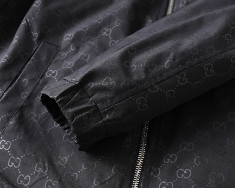 Low-cost Gucci Outwear