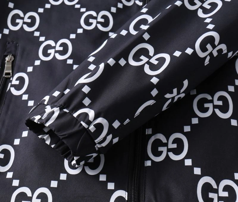 Top mirror Gucci Outwear