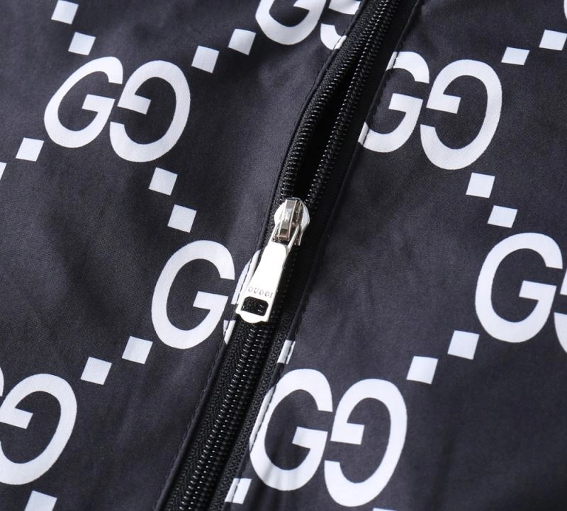 Top mirror Gucci Outwear