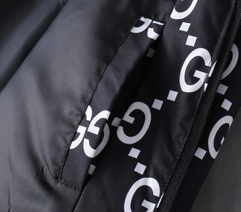 Top mirror Gucci Outwear