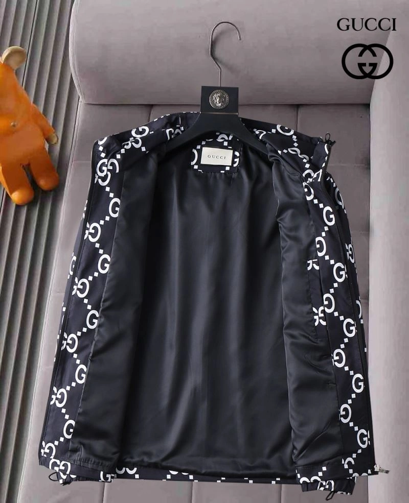 Top mirror Gucci Outwear