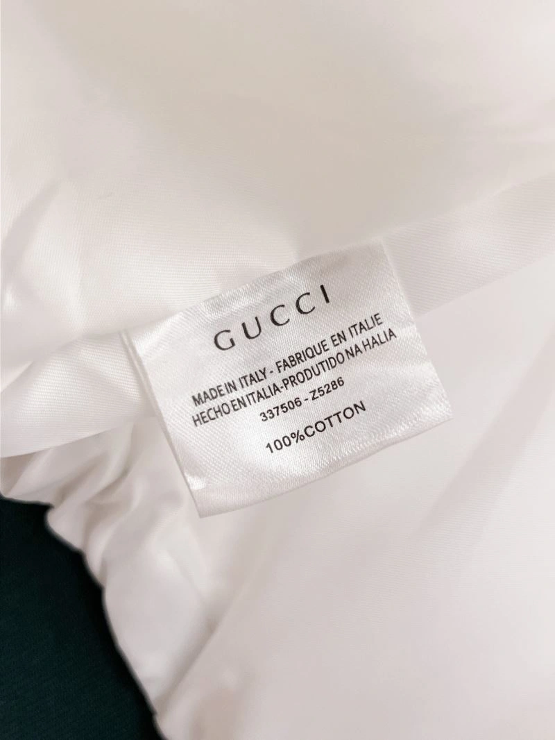 Accurate model Gucci Outwear