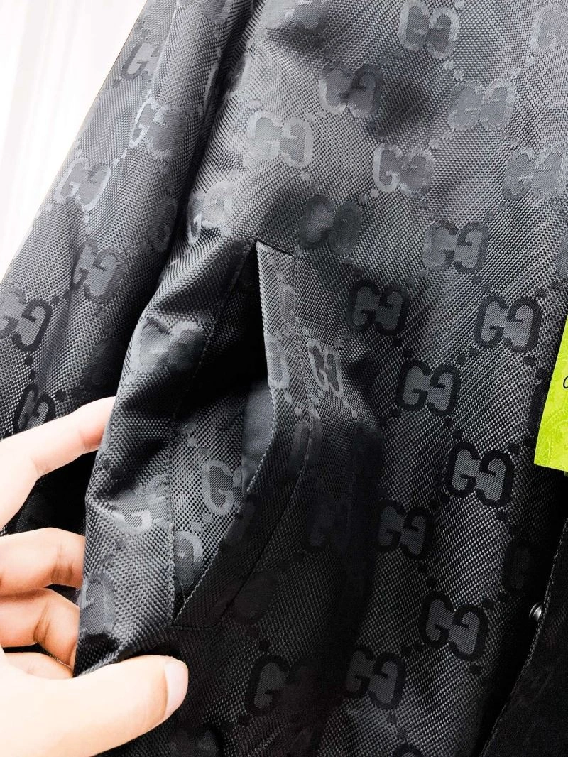 Top mirror Gucci Outwear