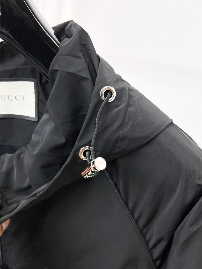 Bargain Gucci Outwear
