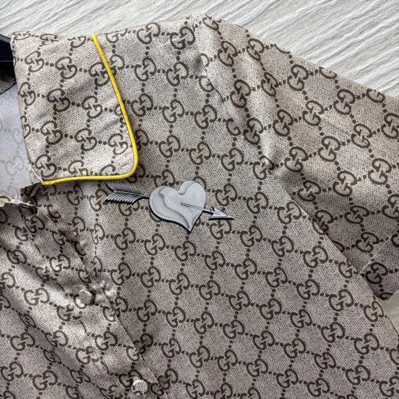 Official Gucci Outwear