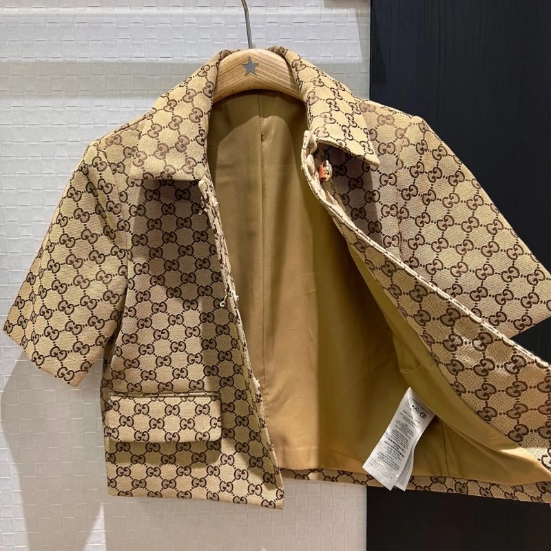 Top match Gucci Outwear