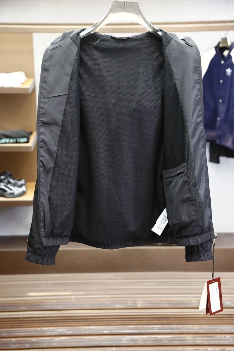 Official Gucci Outwear