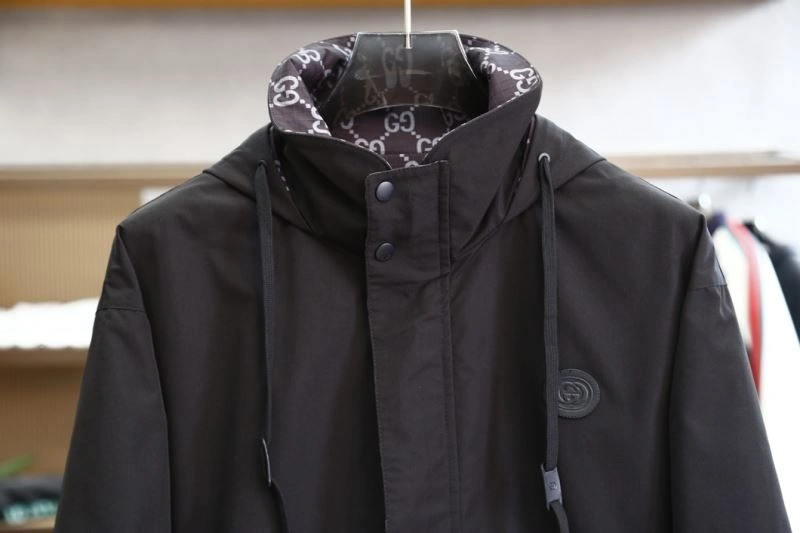 Bargain Gucci Outwear