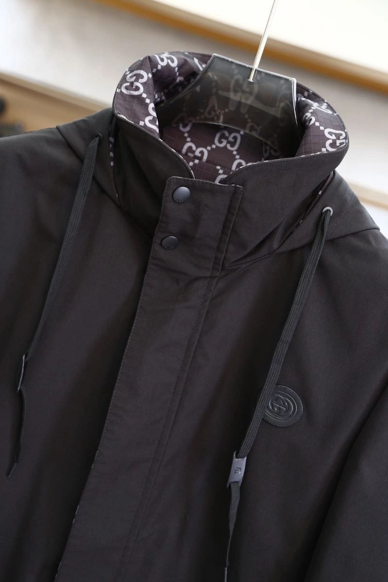 Bargain Gucci Outwear