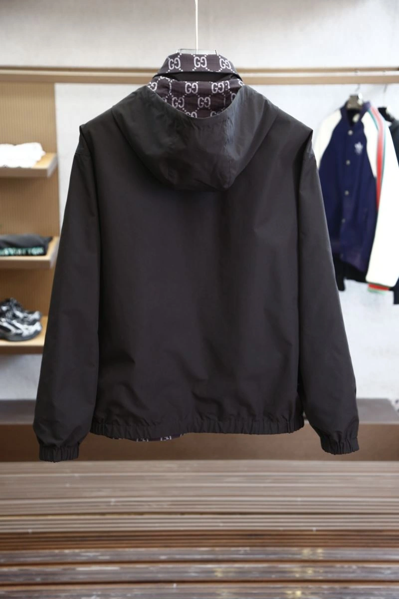 Bargain Gucci Outwear