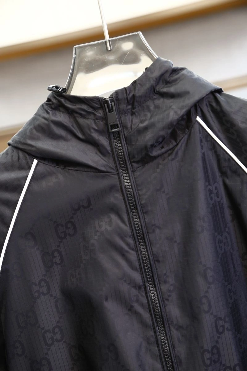 Low-cost Gucci Outwear