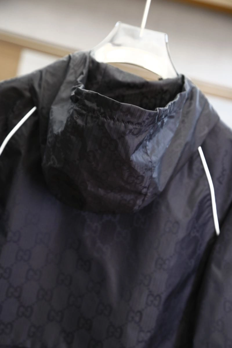 Low-cost Gucci Outwear