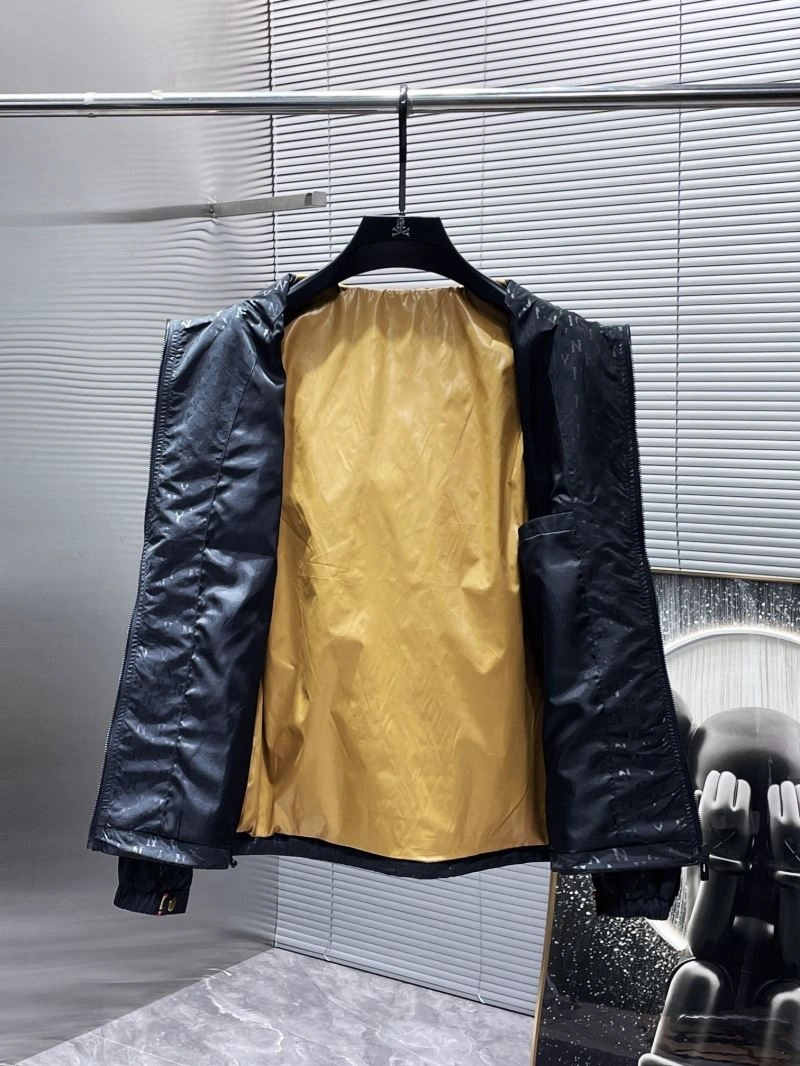Discounted Gucci Outwear