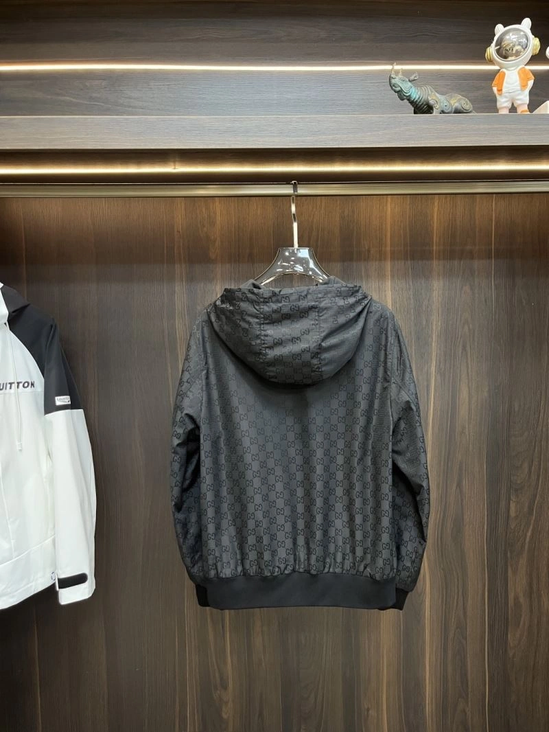 Top mirror Gucci Outwear