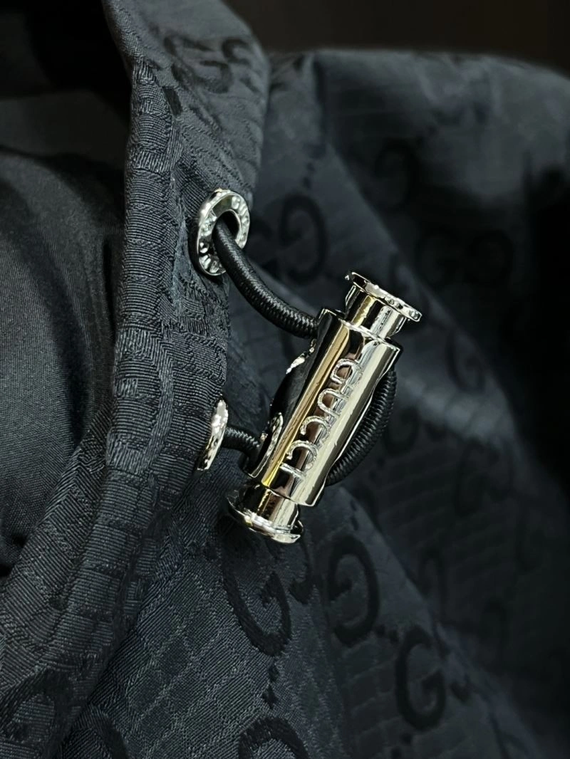 Top mirror Gucci Outwear