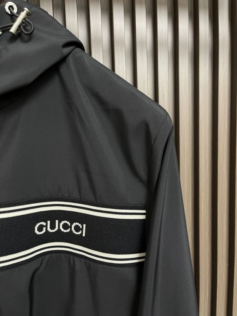 Top match Gucci Outwear