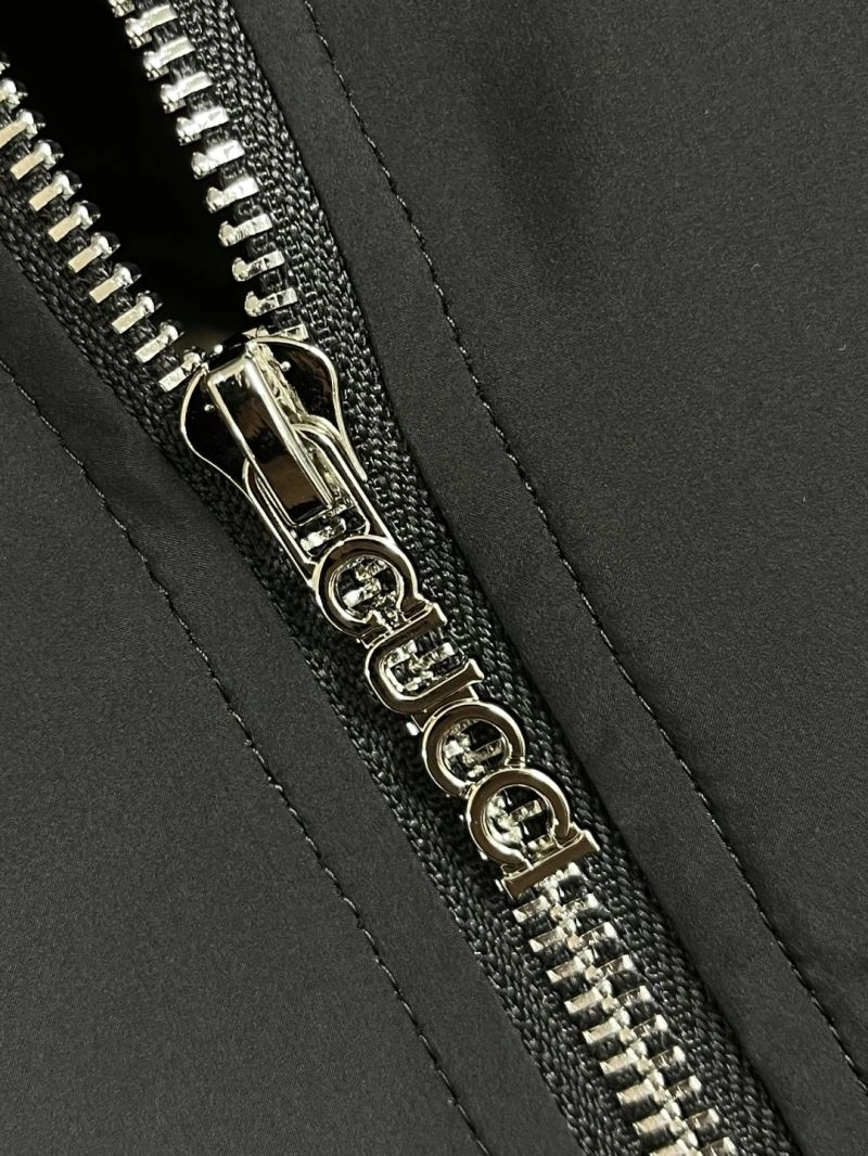 Top match Gucci Outwear