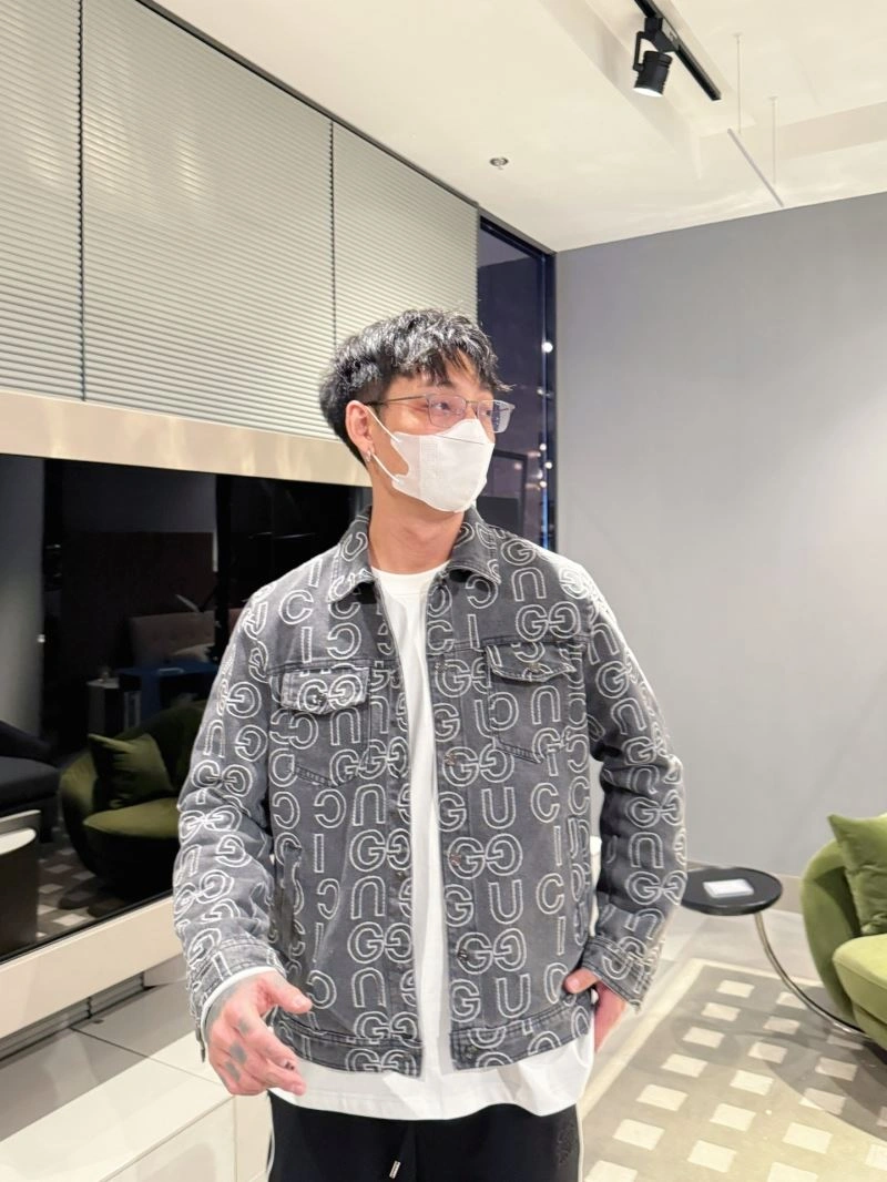 Accurate model Gucci Outwear