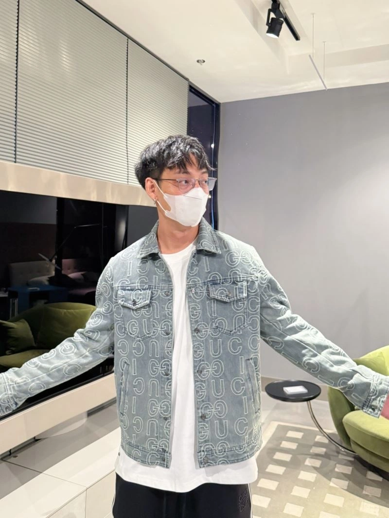 Authentic Gucci Outwear