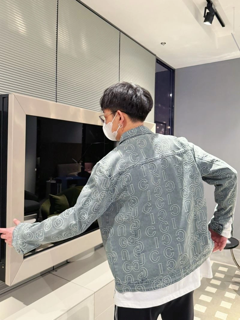 Authentic Gucci Outwear