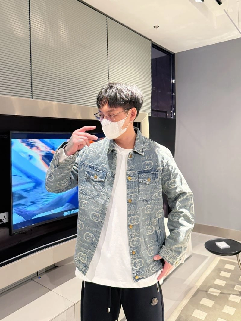 Original Gucci Outwear