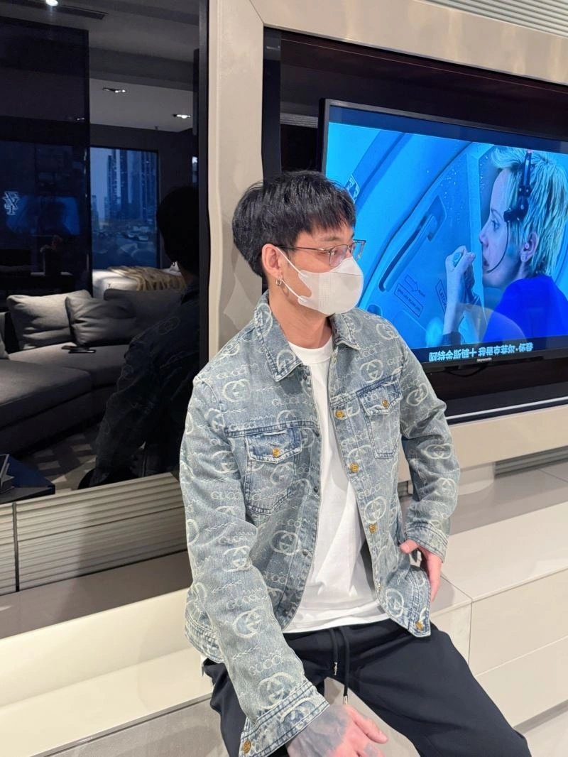 Original Gucci Outwear