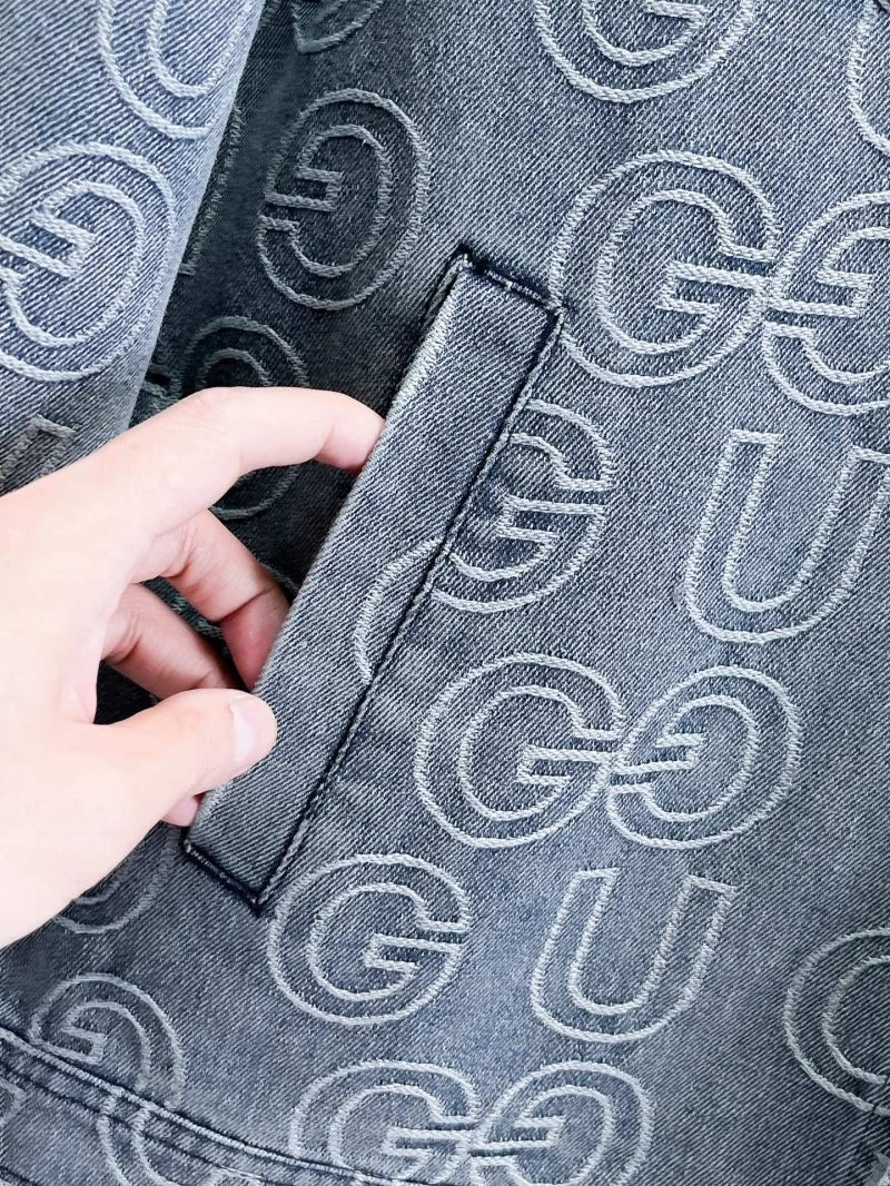 Top match Gucci Outwear