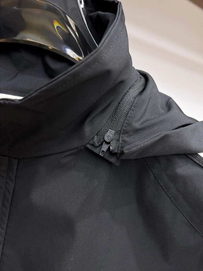 Brand-authenticated Gucci Outwear