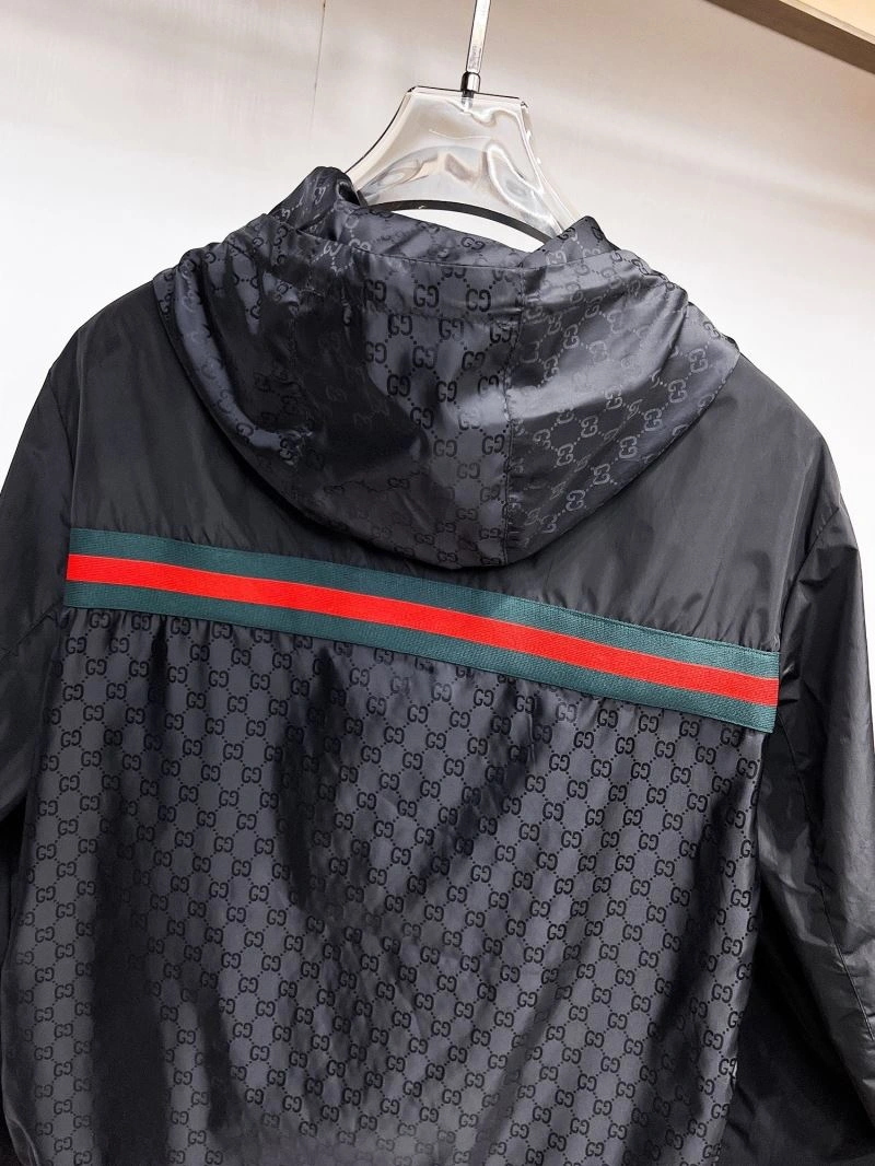 Bargain Gucci Outwear
