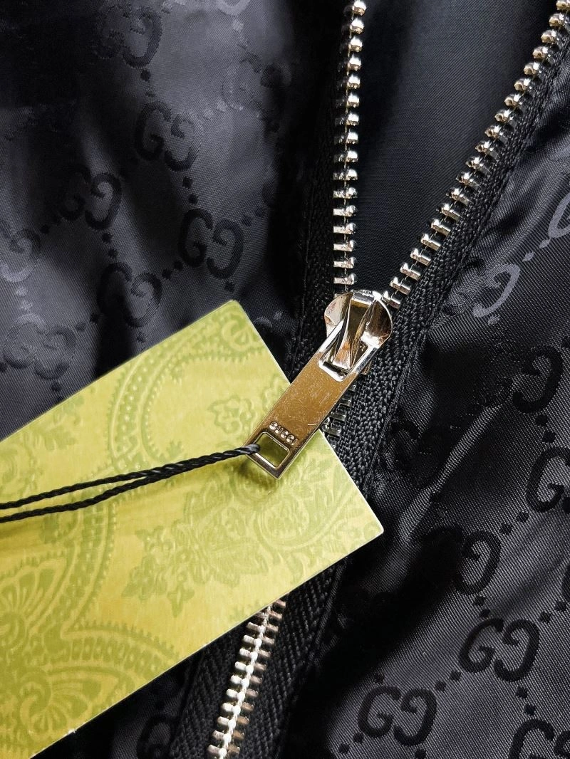 Bargain Gucci Outwear