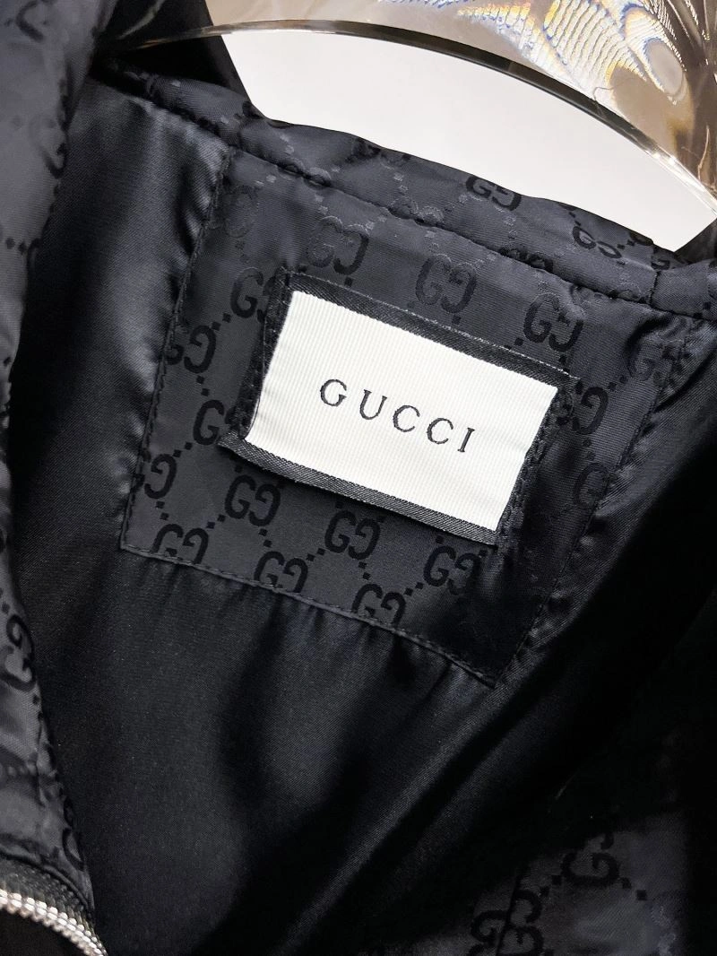 Bargain Gucci Outwear