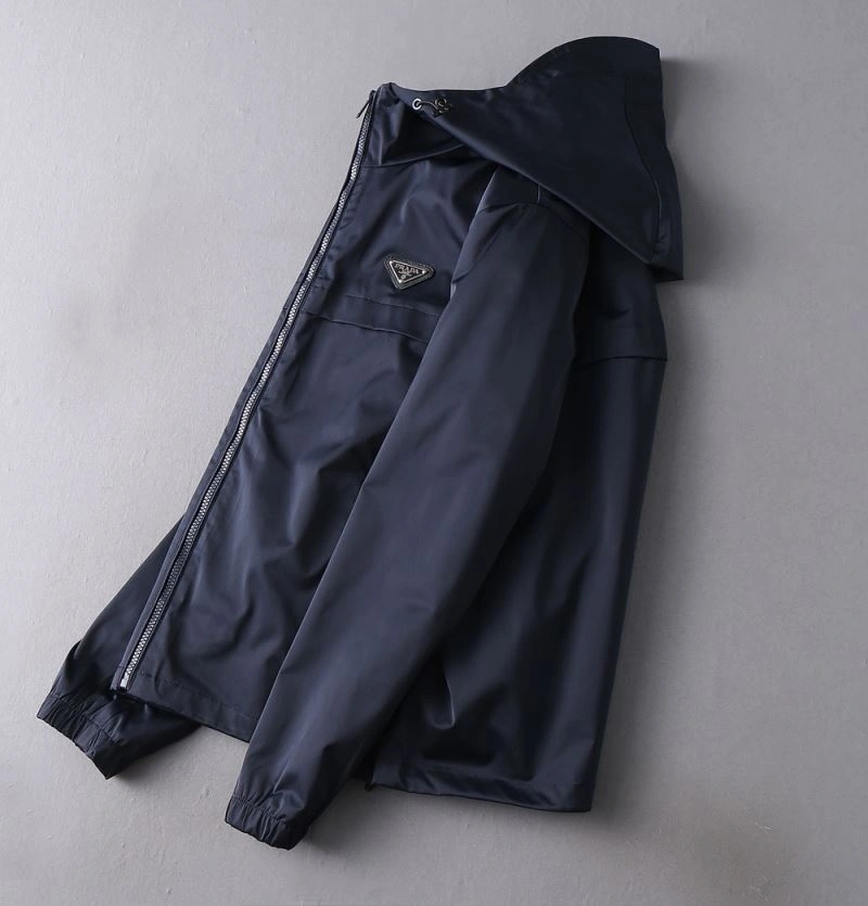 Discounted Gucci Outwear