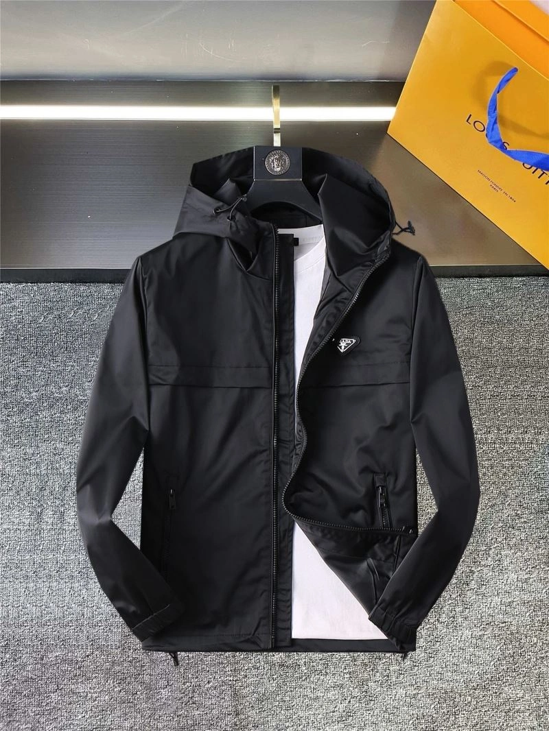 Discounted Gucci Outwear