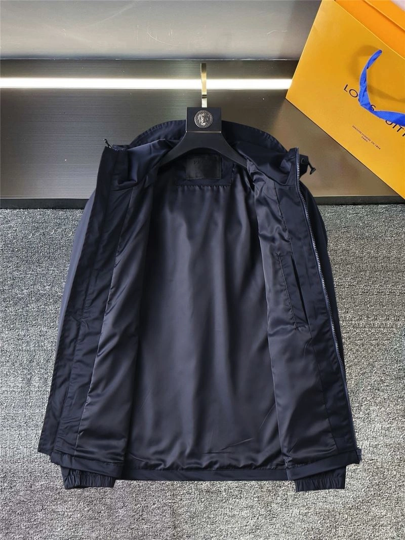 Discounted Gucci Outwear