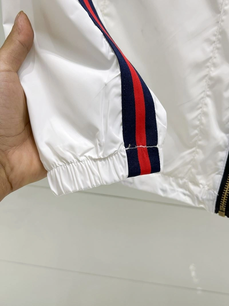 Top match Gucci Outwear