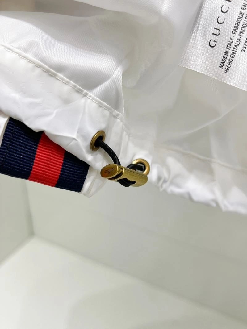 Top match Gucci Outwear