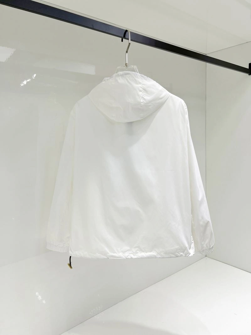 Top match Gucci Outwear