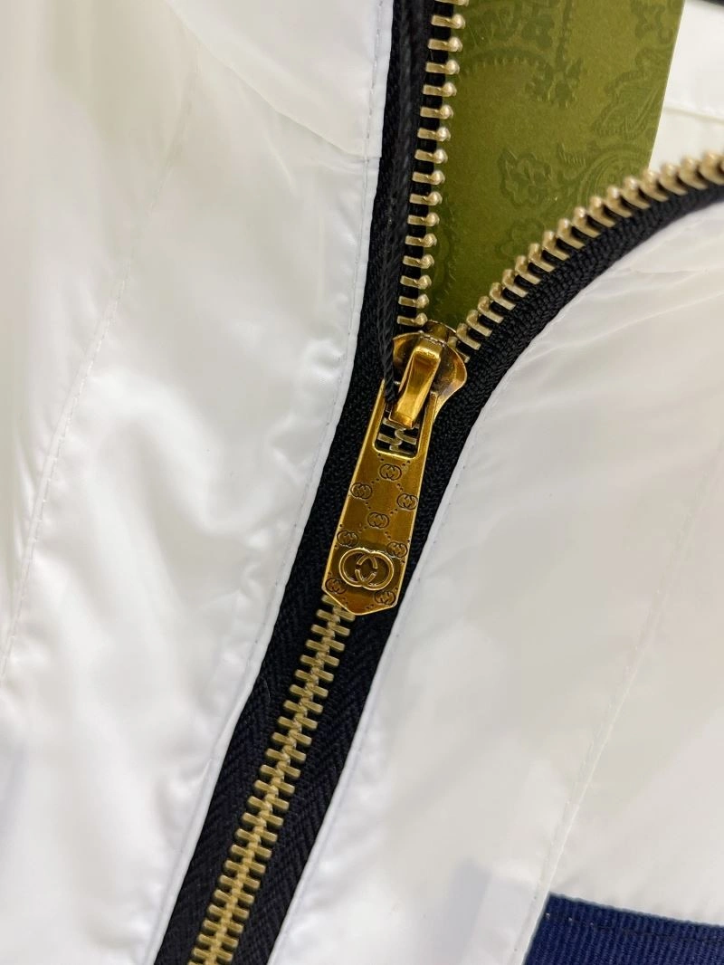 Top match Gucci Outwear