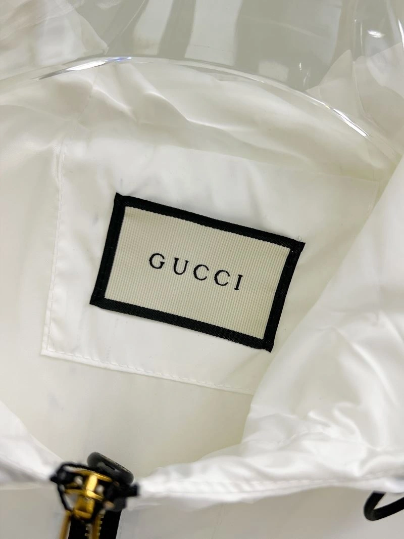 Top match Gucci Outwear