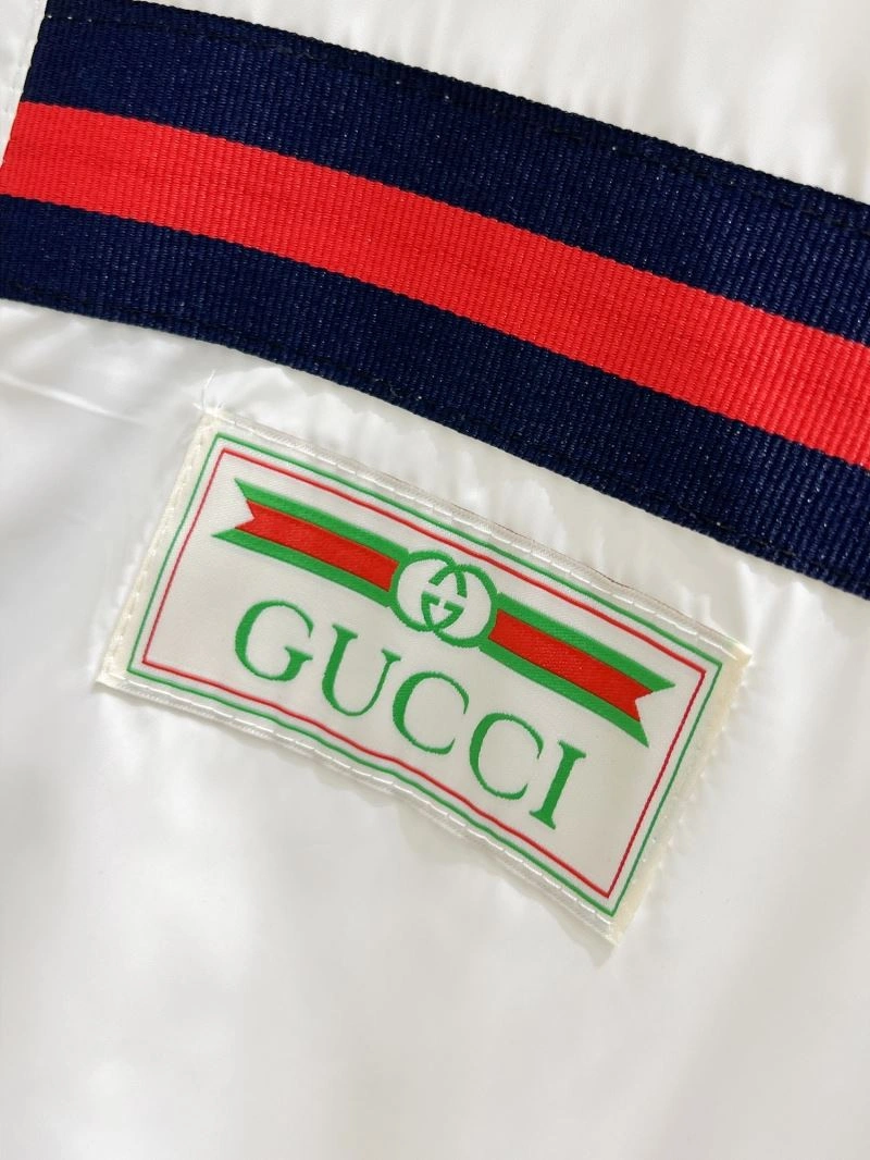 Top match Gucci Outwear