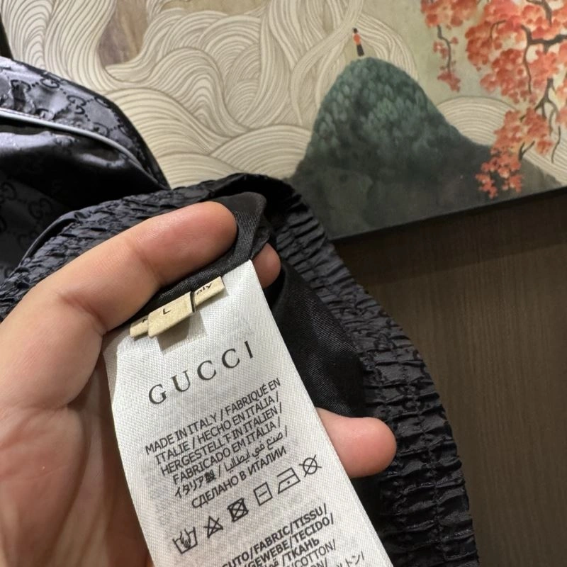 Official Gucci Outwear